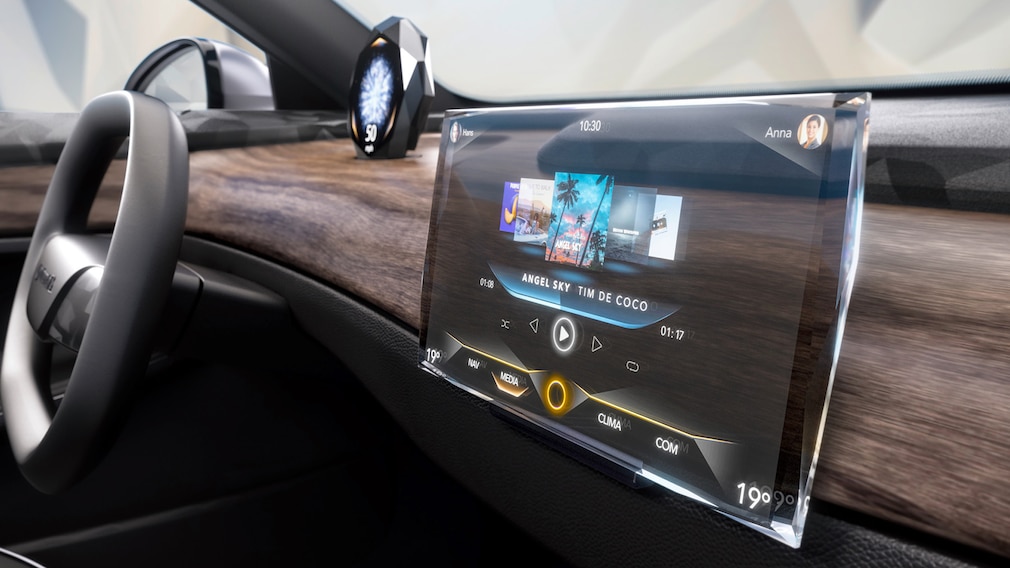 Neues Auto-Display sorgt für Aufsehen: Swarovski Kristall wird zum ...