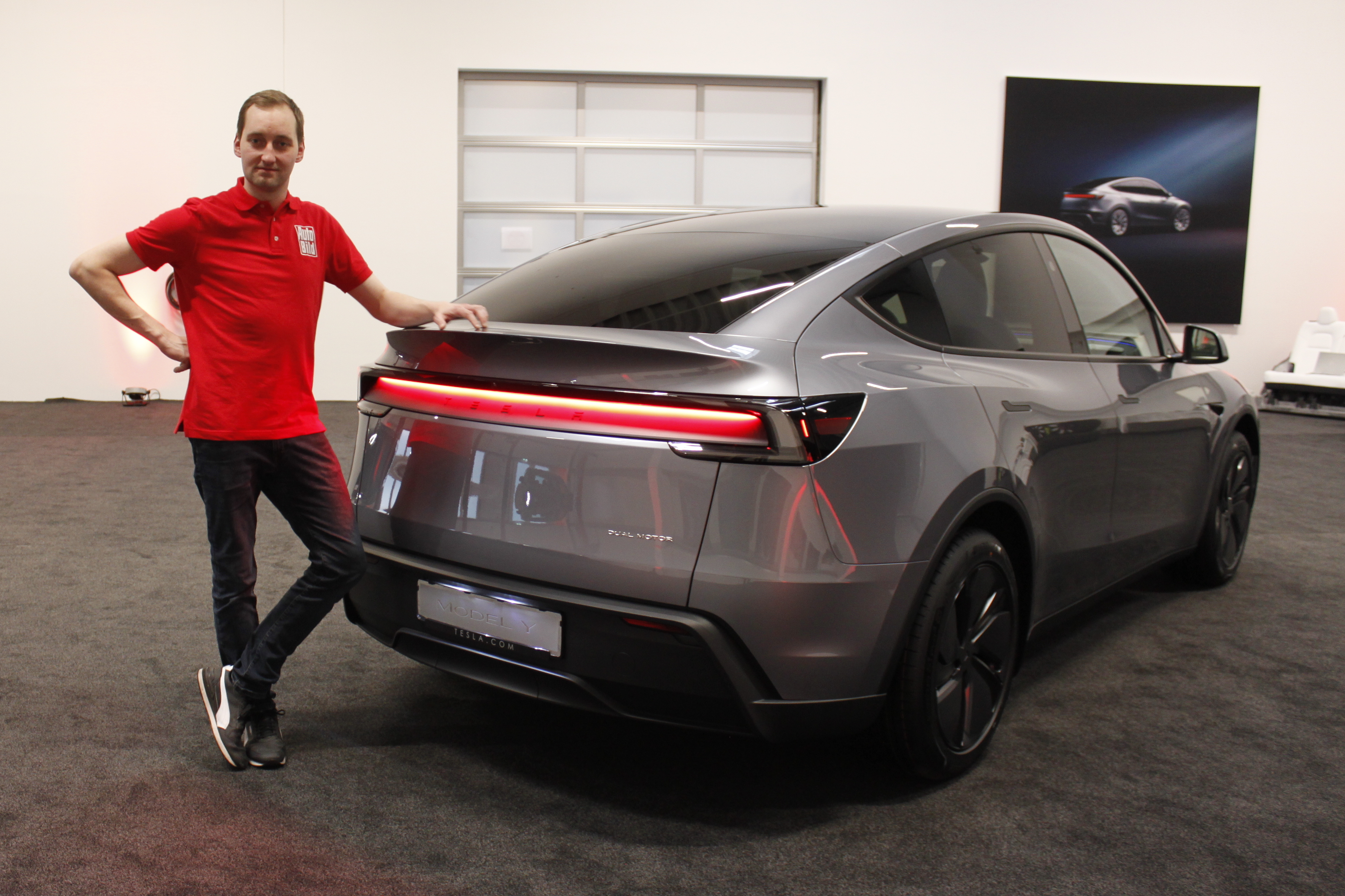Tesla y series store