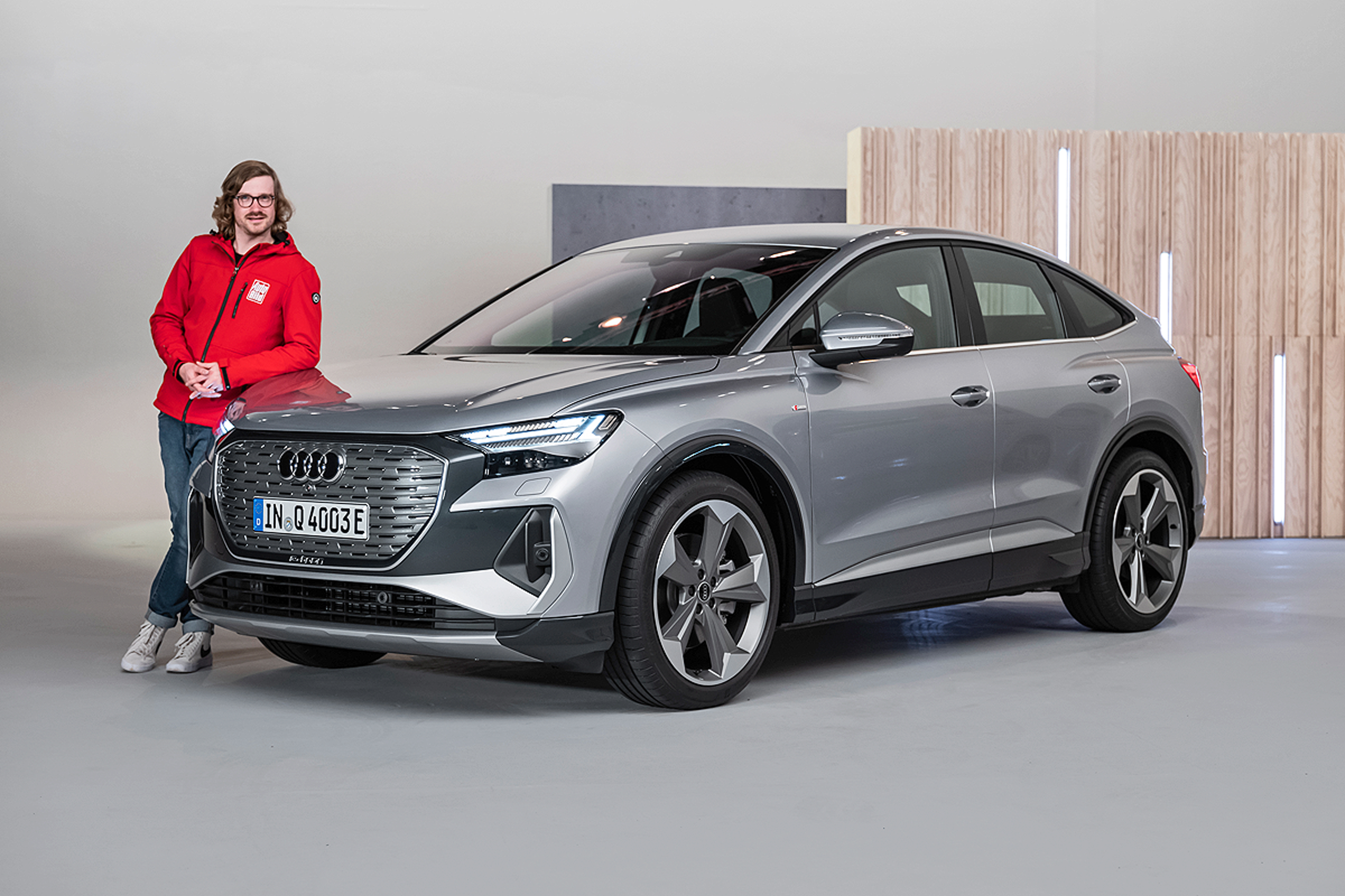 Audi car q4 store