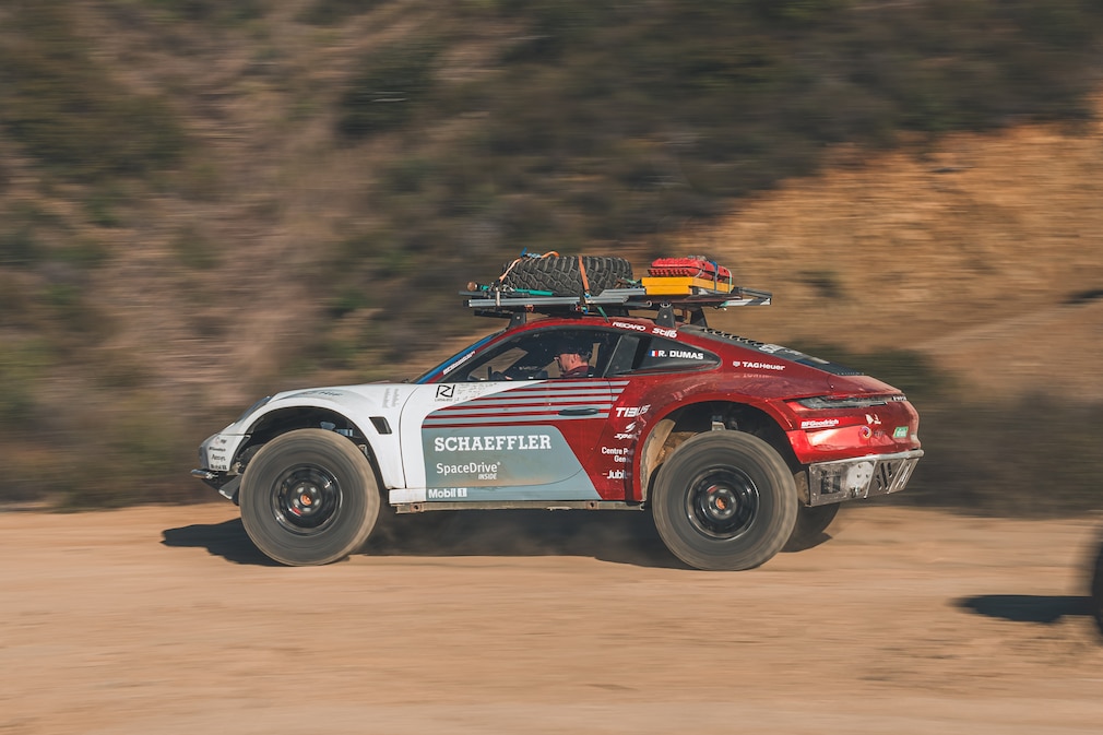 Porsche 911 "Edith": So fährt der extreme Gelände-Elfer - AUTO BILD