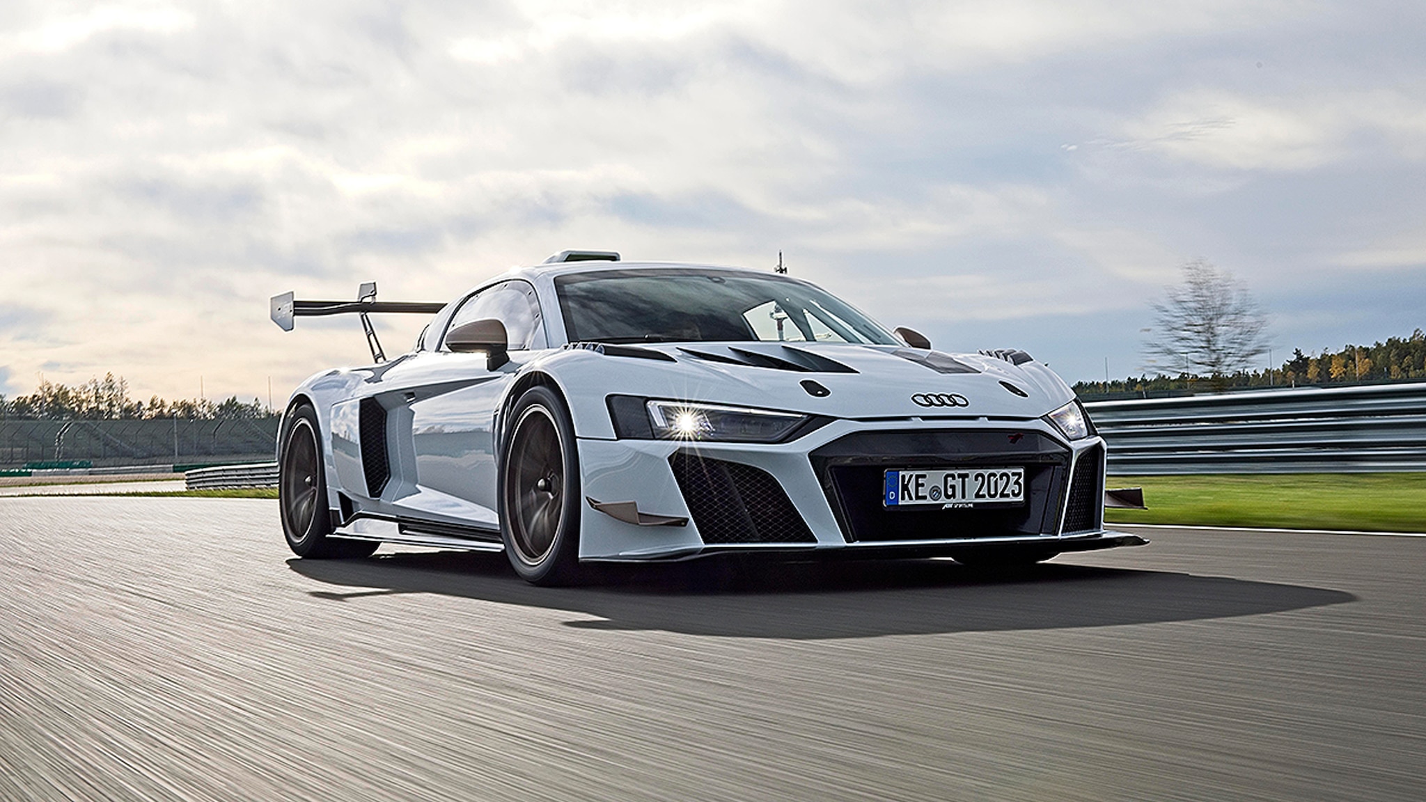 Pole für den wahren Straßenracer: Der ABT XGT im Test - AUTO BILD