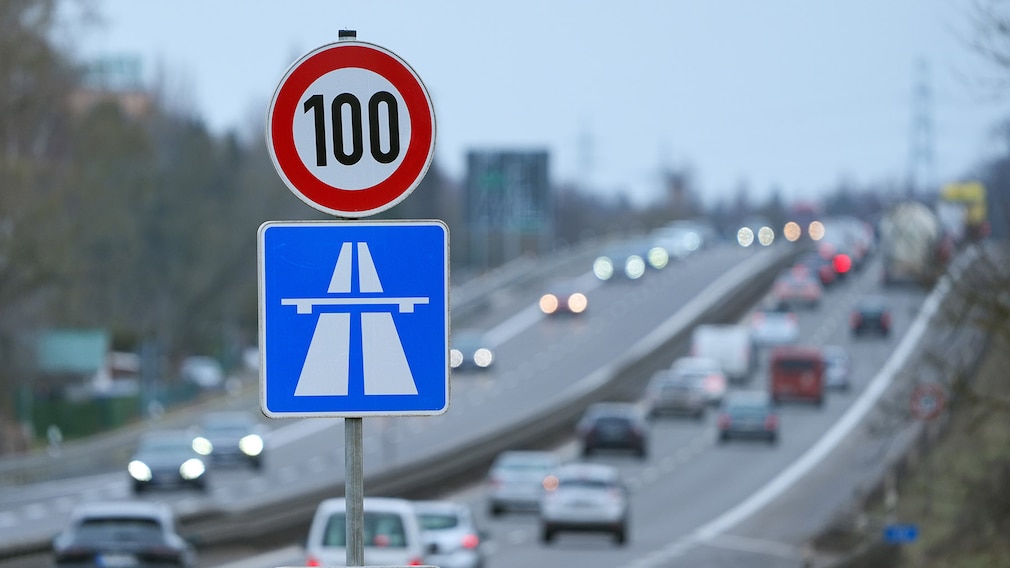 Wissing spricht Klartext: Tempolimit ist nicht die Lösung - AUTO BILD