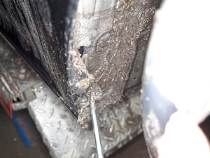 Auto-Radkästen reinigen – Rost vermeiden! - AUTO BILD