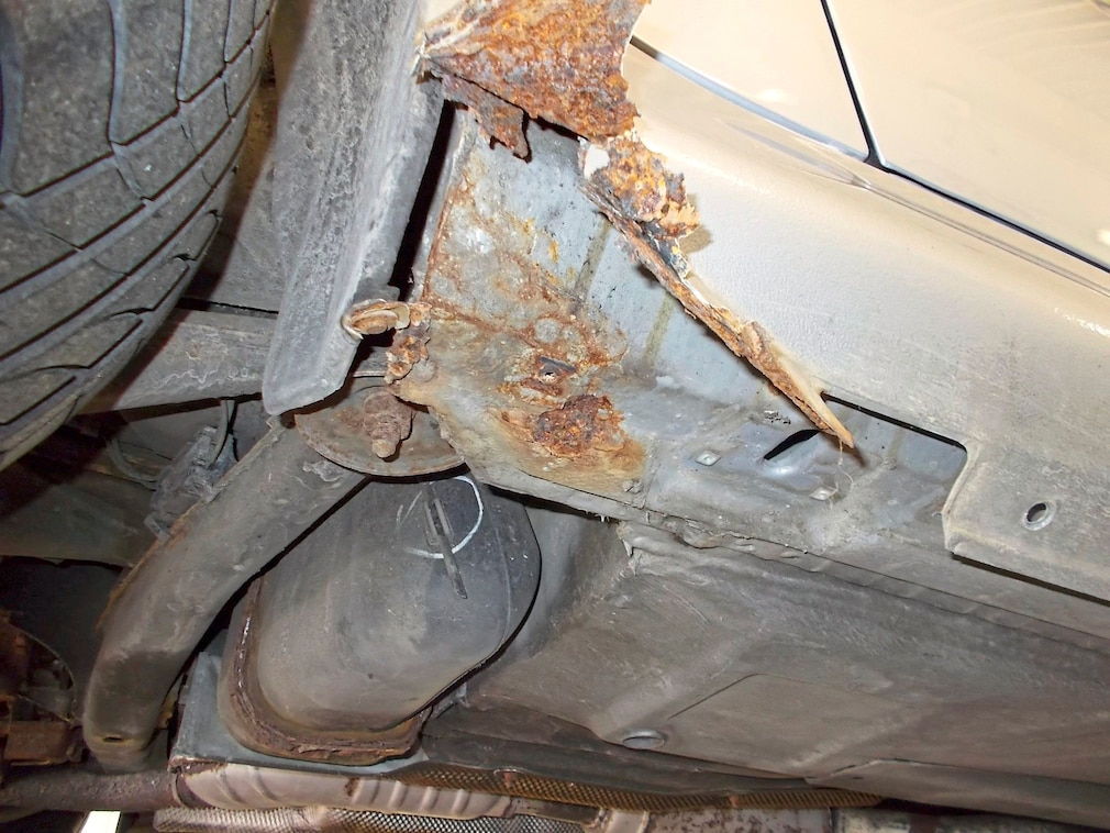 Auto-Radkästen reinigen – Rost vermeiden! - AUTO BILD