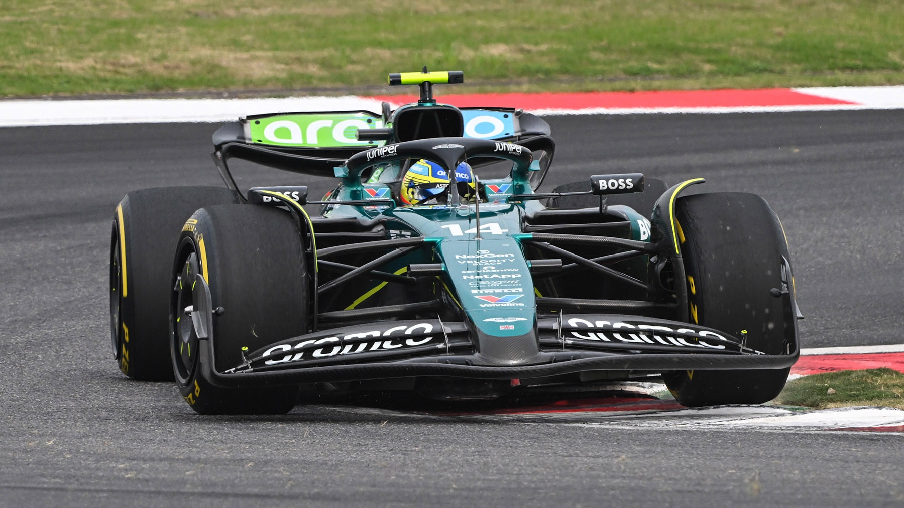 Formel 1: Alonsos Code-Brown-Erlebnis in China - AUTO BILD