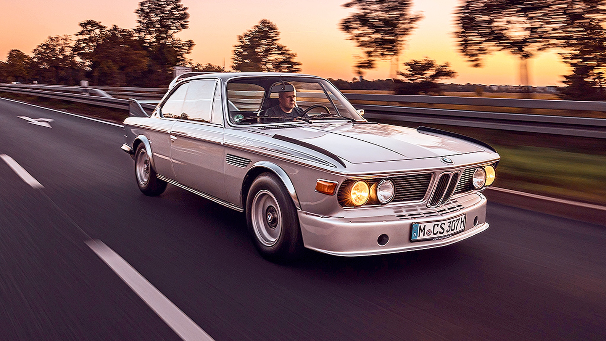 Im BMW 3.0 CSL durch München - AUTO BILD