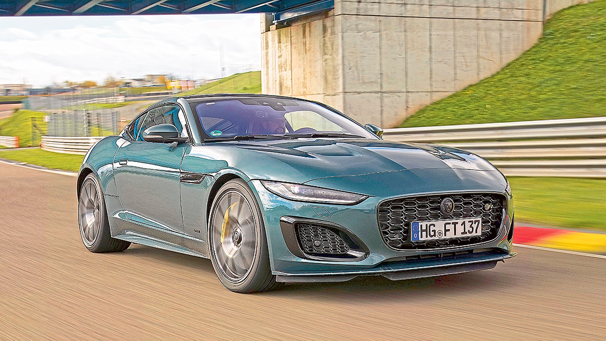 Der letzte Aufschrei: Der Jaguar F-Type R75 im Supertest - AUTO BILD