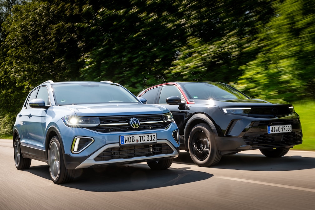 Opel Mokka vs. VW T-Cross: kleine Benziner-SUV im Vergleichstest - AUTO ...