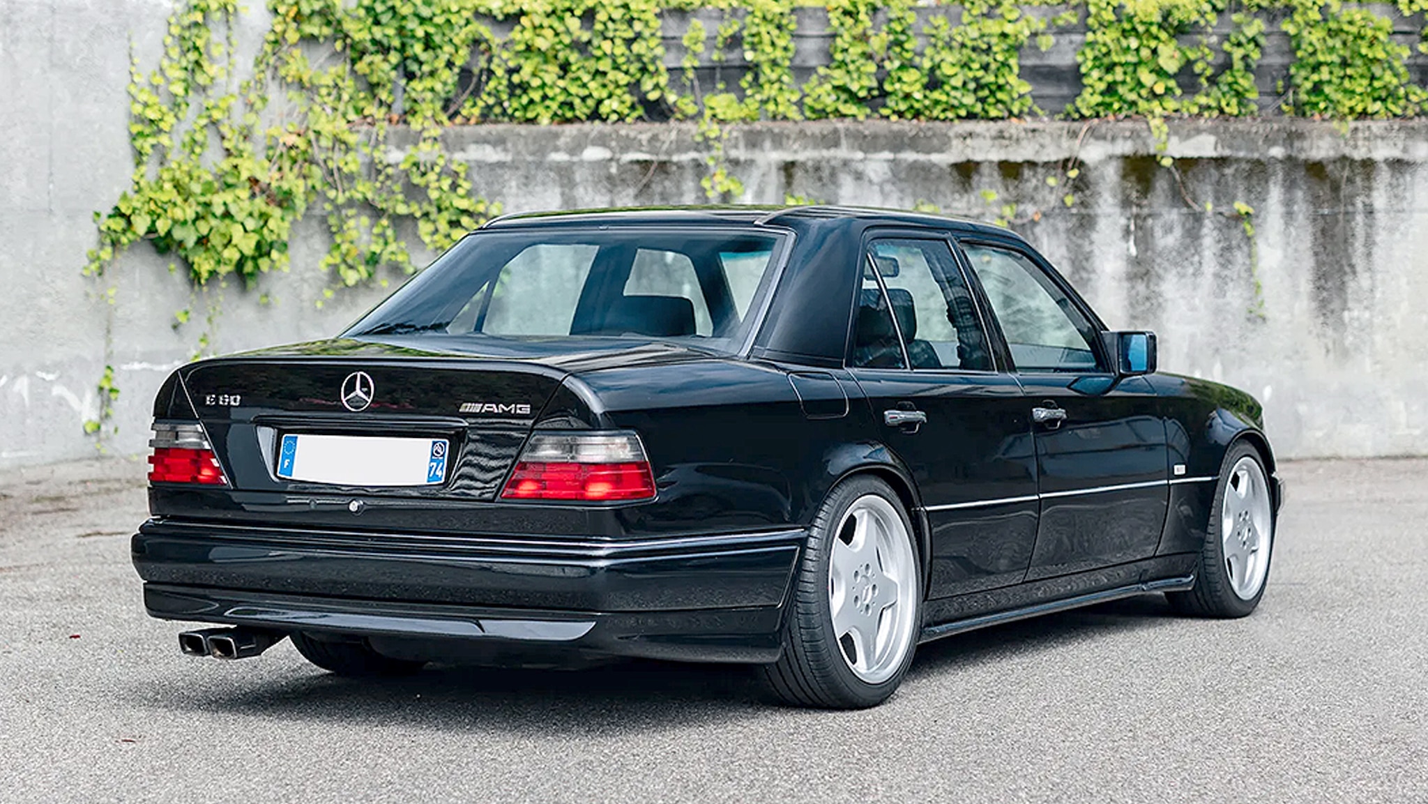 Mercedes E 60 AMG W 124 wird versteigert - AUTO BILD