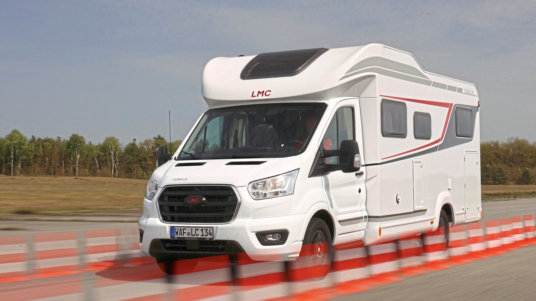 Reisemobil-Test: LMC Tourer Lift Ford H 664 G - AUTO BILD