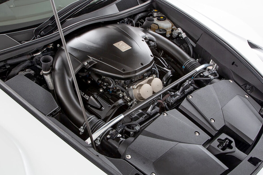 Lexus LFA von Mr. Bean zu verkaufen - AUTO BILD