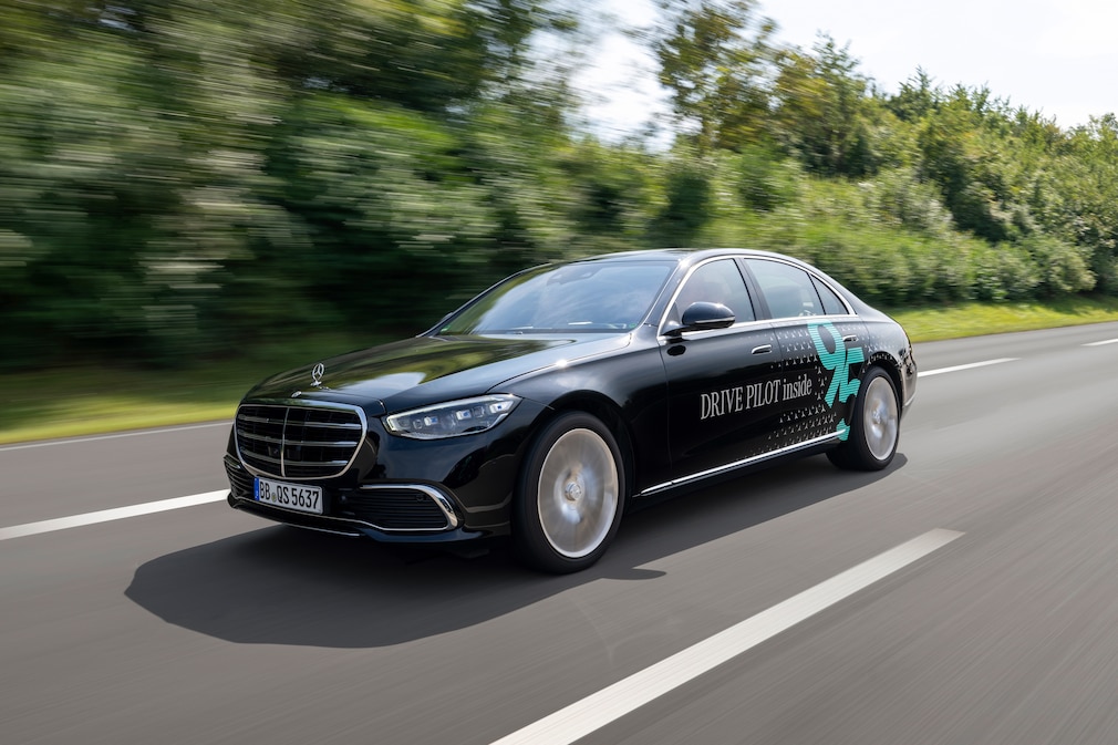 Mercedes Drive Pilot 95: Test - AUTO BILD