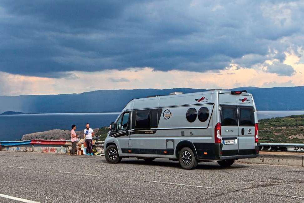 Malibu Van charming GT skyview 640 LE: So lief der Dauertest - AUTO BILD
