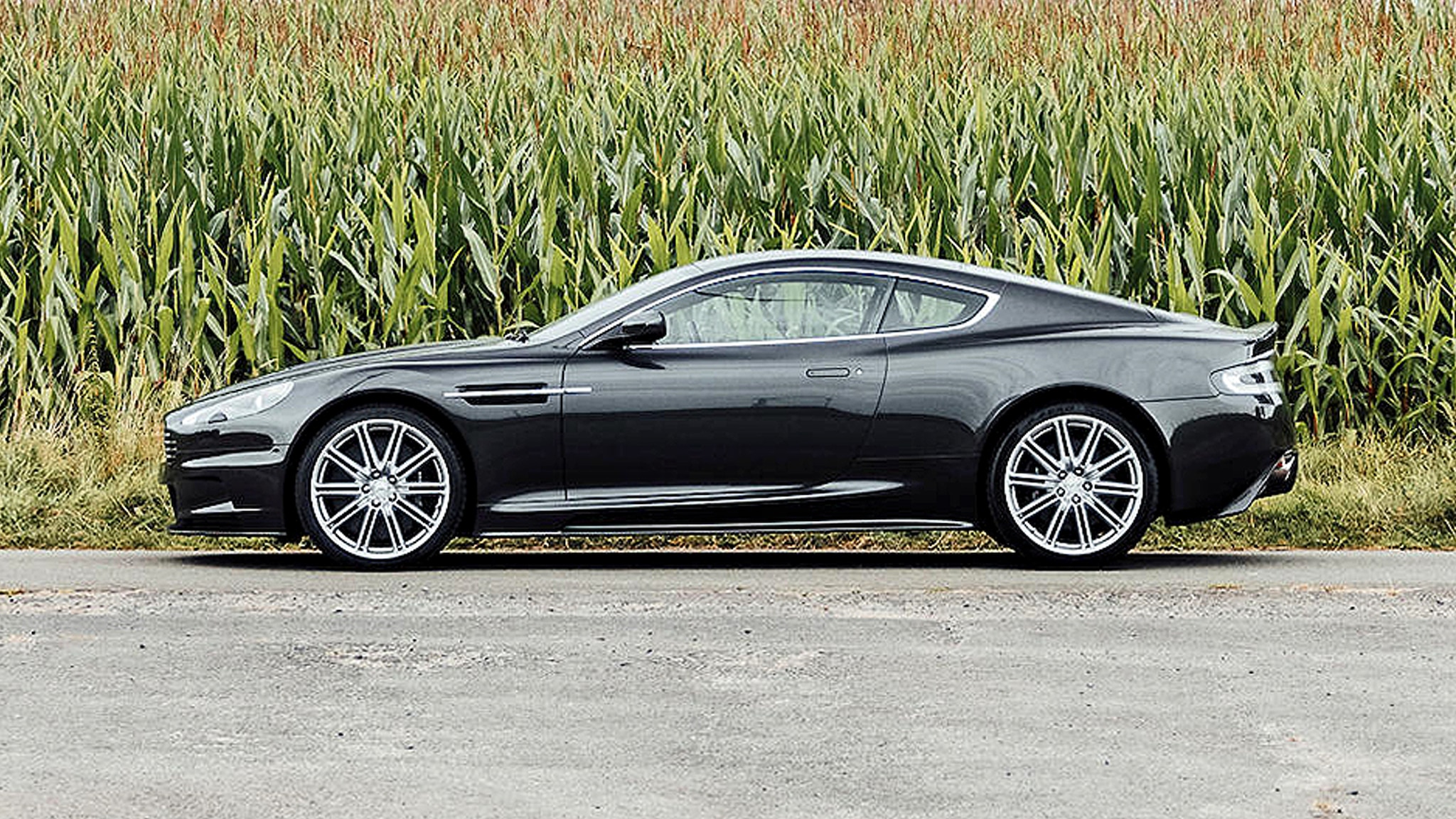 Aston Martin DBS Filmauto wird versteigert - AUTO BILD