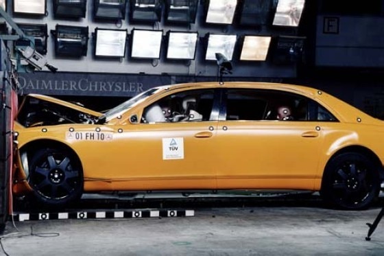 Jubiläum für die Knautschzone - AUTO BILD