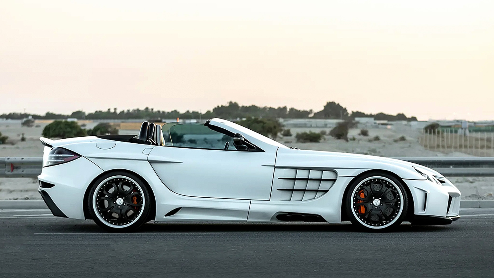 Mercedes SLR McLaren FAB Design Desire Roadster - AUTO BILD