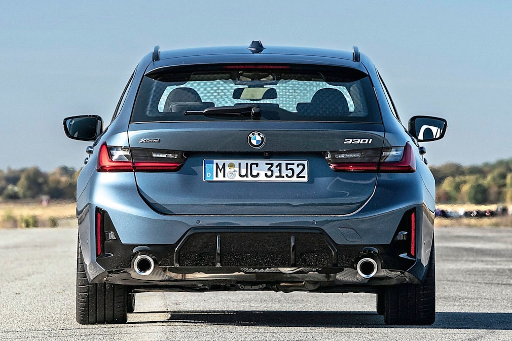 BMW 330i xDrive Touring, Mercedes C 300 4Matic T-Modell: Test - AUTO BILD