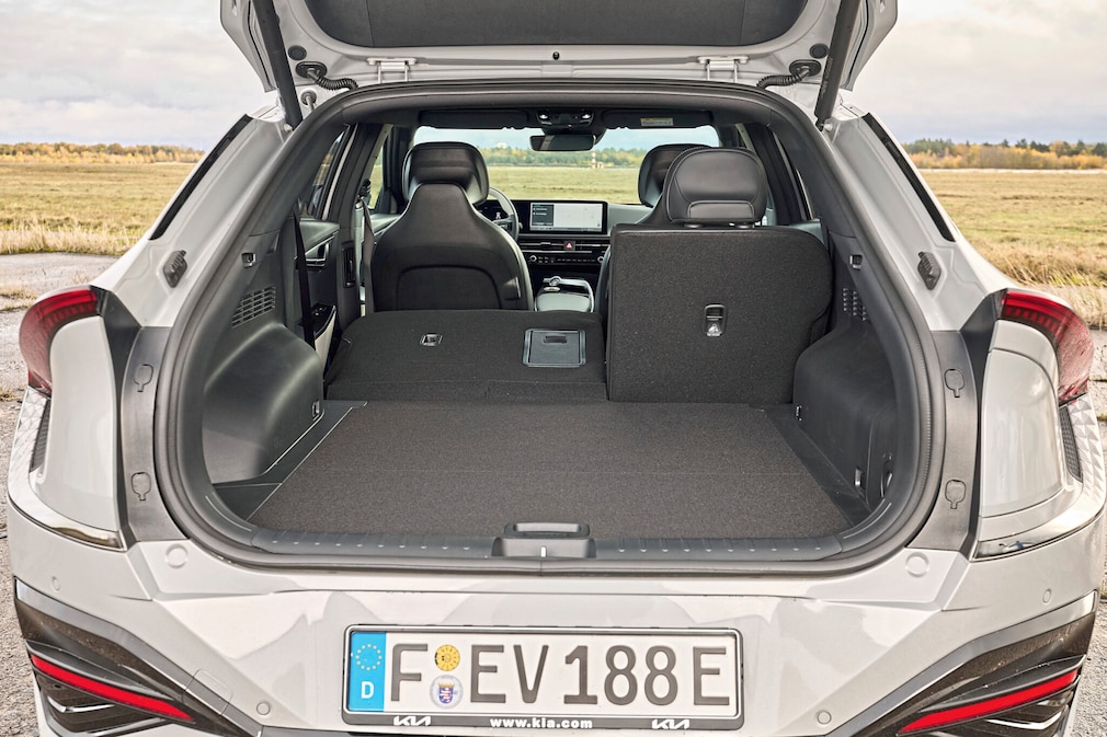 Cupra Tavascan, Kia EV6, Xpeng G6: Test - AUTO BILD