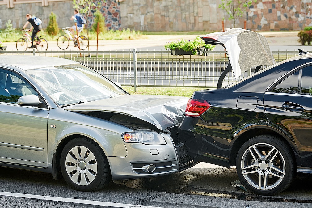 Unfall: Tipps zur Schadenregulierung - AUTO BILD