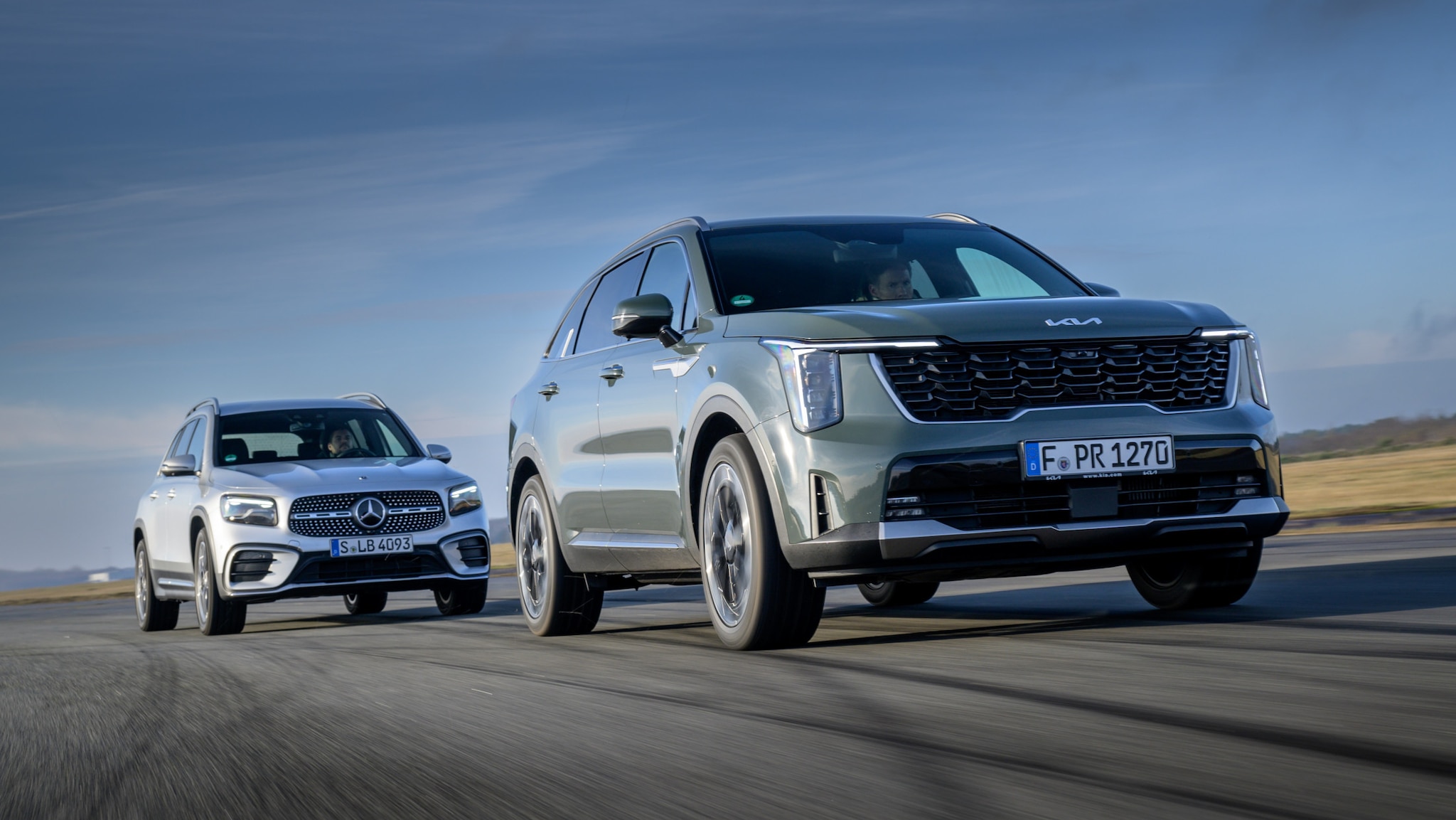 Mercedes GLB vs. Kia Sorento: Diesel-SUV im Test - AUTO BILD