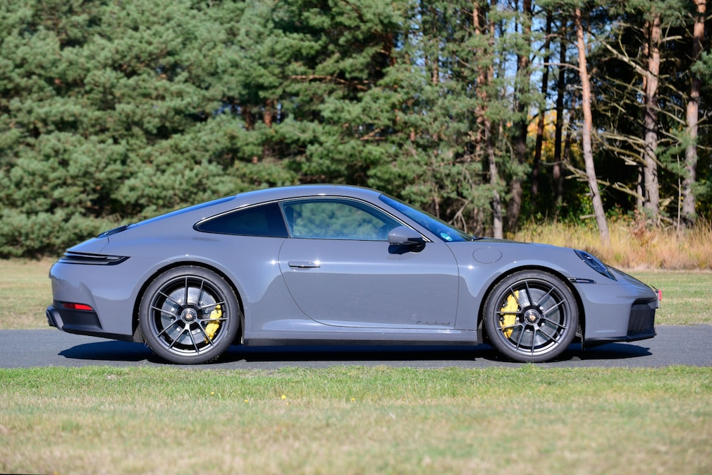 Porsche 911 GTS: Elfer mit E-Unterstützung - AUTO BILD