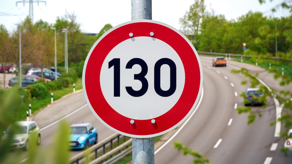 Umfrage vor der Wahl: Mehrheit der Deutschen für Tempolimit - AUTO BILD