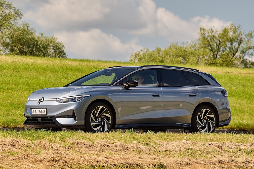VW ID.7 Tourer: Elektro-Kombi im ersten Test - AUTO BILD