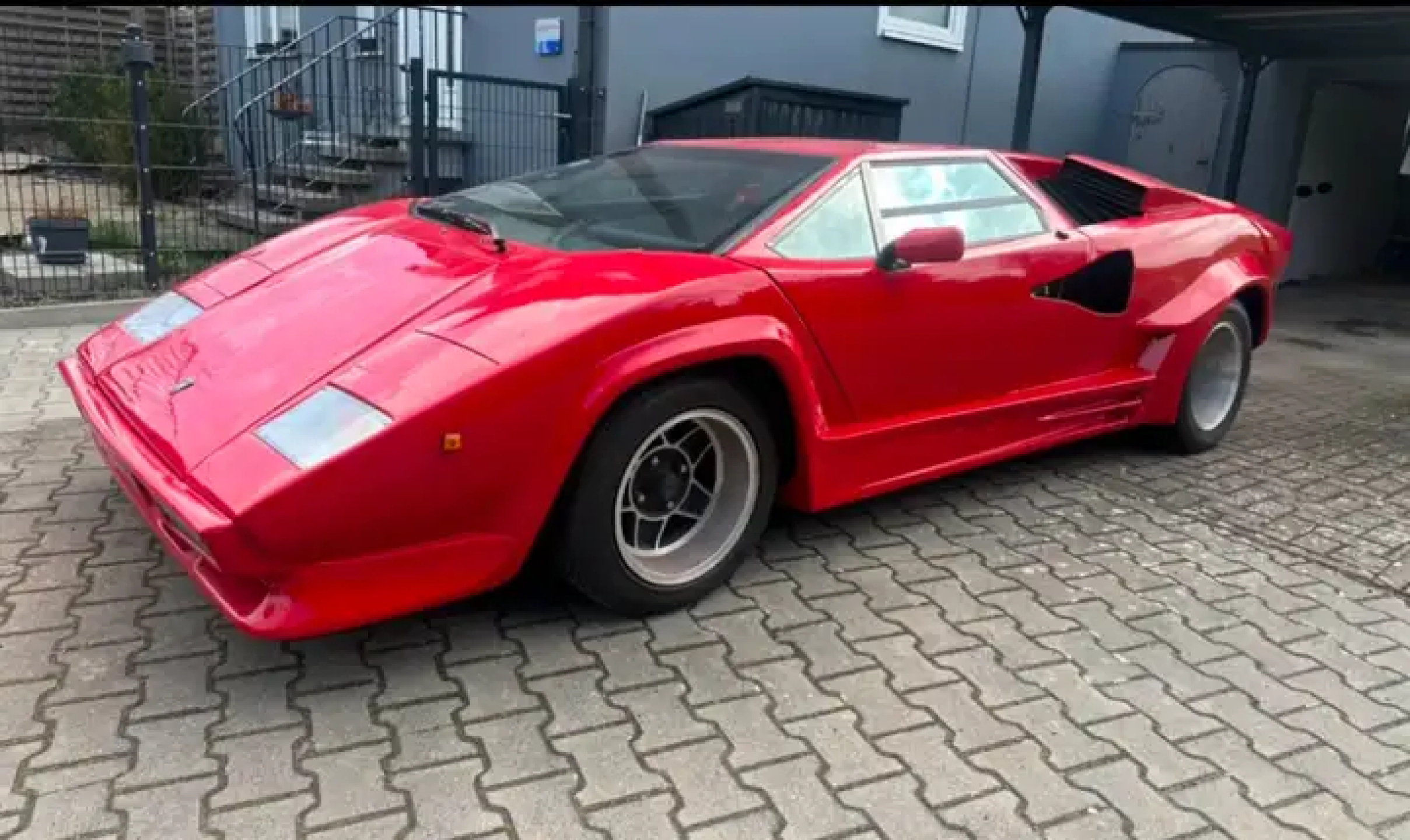 Lamborghini Countach Red This 1989 Lamborghini Countach 25th