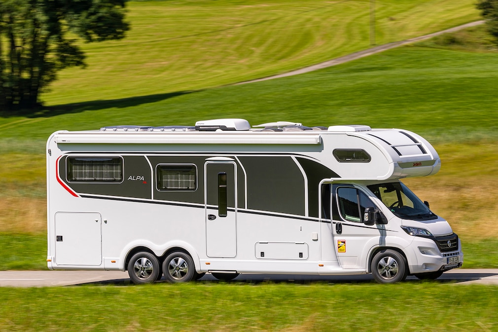 Wohnmobil Test: Dethleffs Alpa A 7820-2 vereint Luxus mit Fiat Basis ...