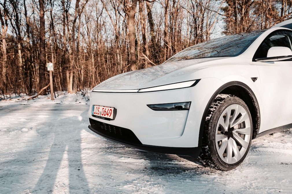 Tesla-Chefingenieur Lars Moravy im Interview - AUTO BILD