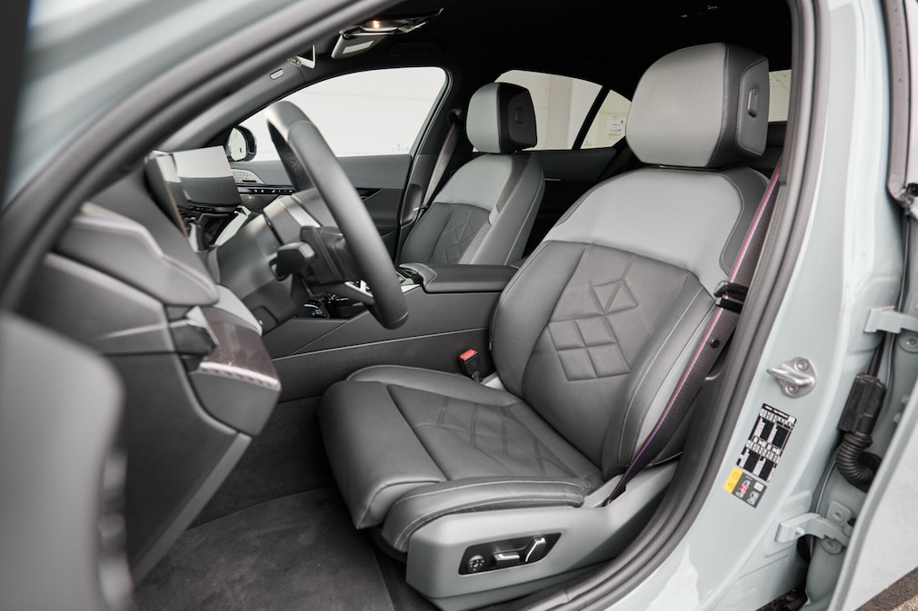 BMW 550e xDrive: teurer Plug-in-Hybrid im Test - AUTO BILD