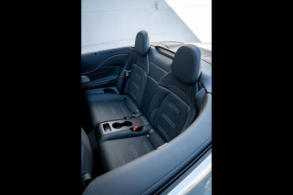 Mercedes-AMG CLE 53 Cabrio: Power-Cabrio im Test - AUTO BILD