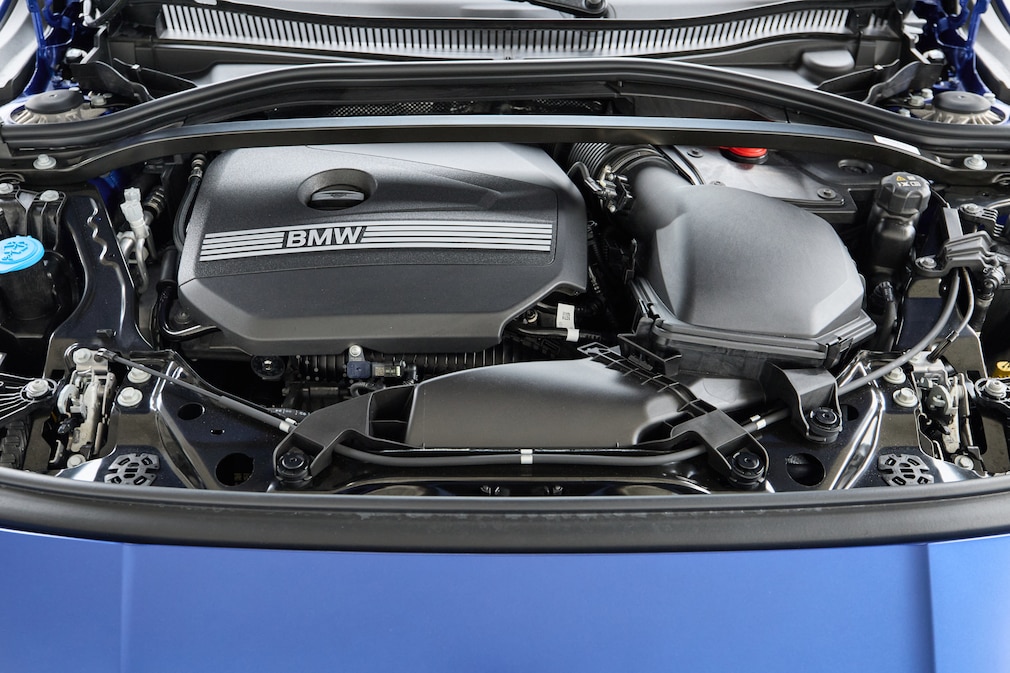 BMW 120: bayerische Kompaktklasse im Test - AUTO BILD