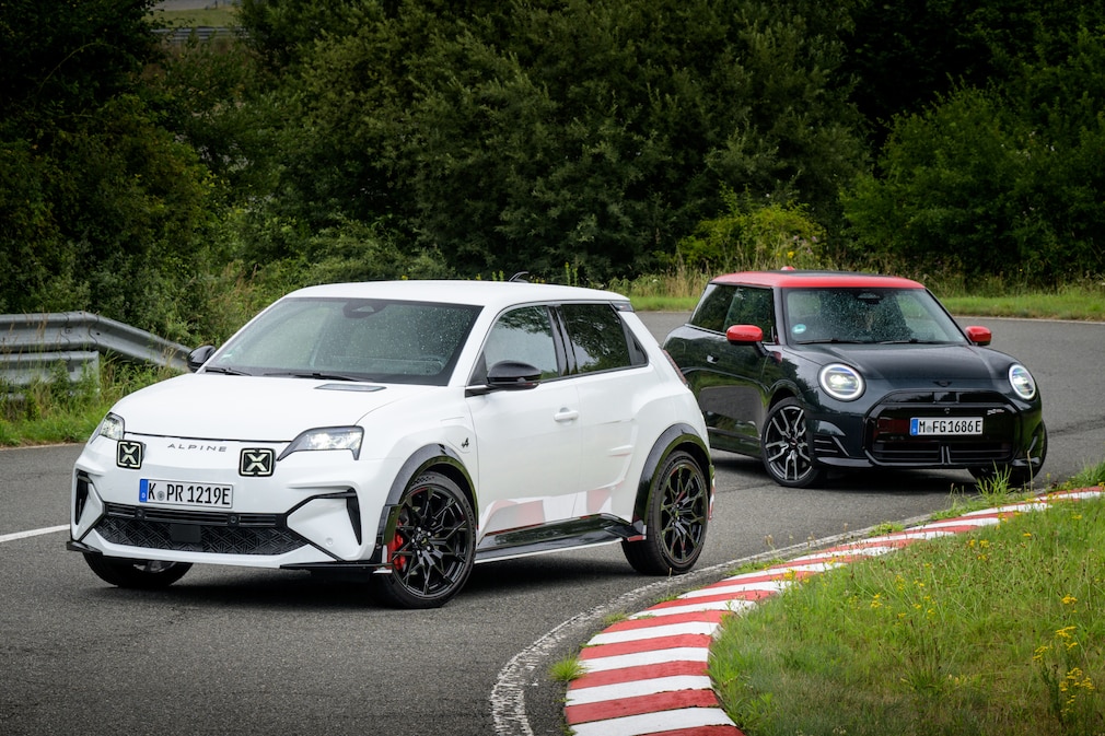 Alpine A290 vs. Mini Cooper SE: sportliche Elektroautos - AUTO BILD