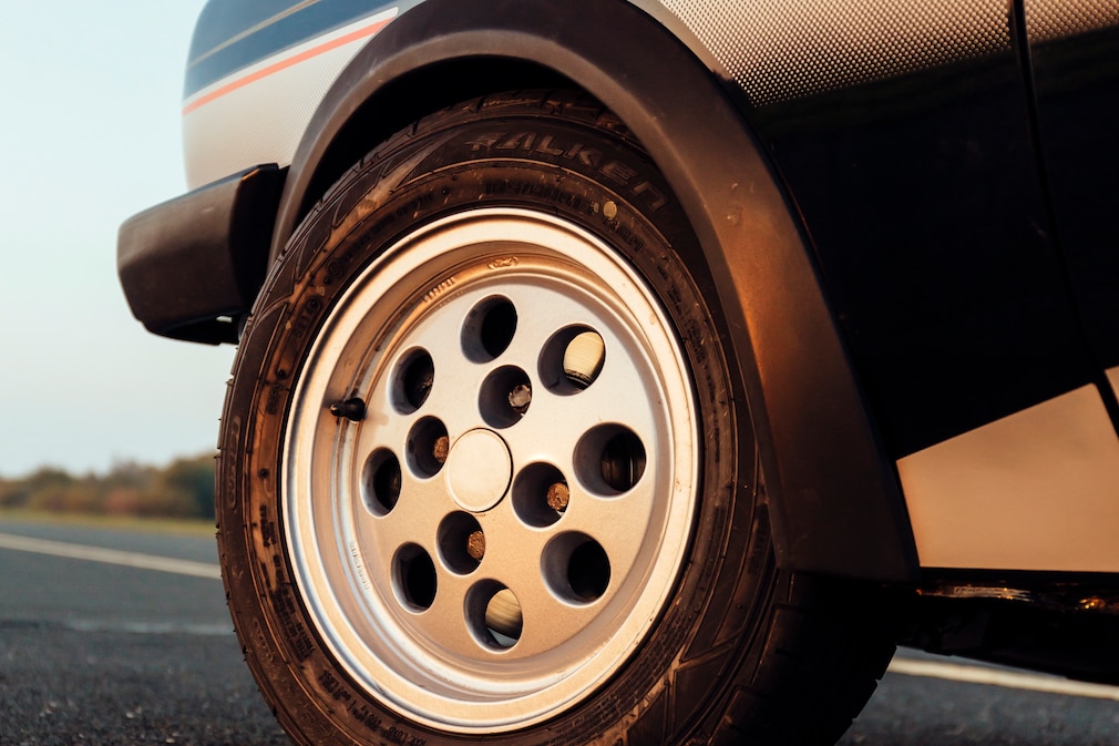 So viel Spaß macht Fords Ur-Fiesta XR2 - AUTO BILD KLASSIK