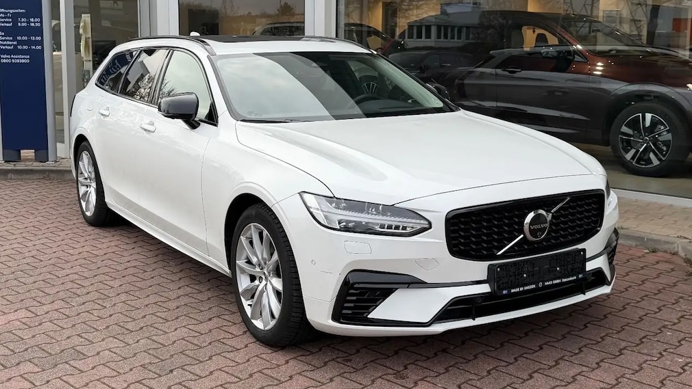 Gebrauchter Volvo V90 T6 Plug-in-Hybrid mit nur 23.500 Kilometern ...