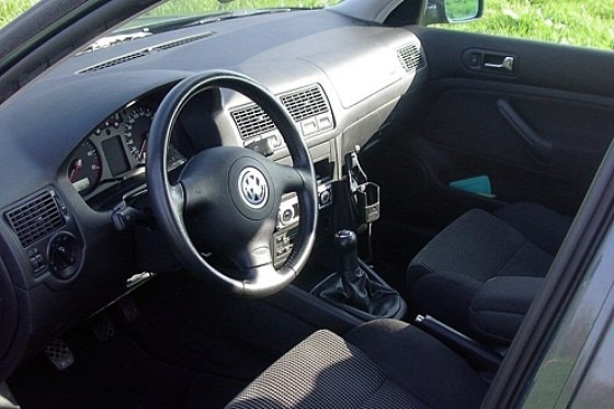 Papst-Golf von VW - AUTO BILD