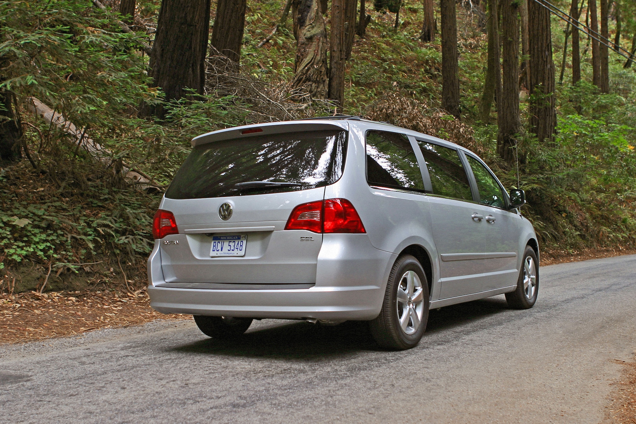 Test VW Routan - AUTO BILD