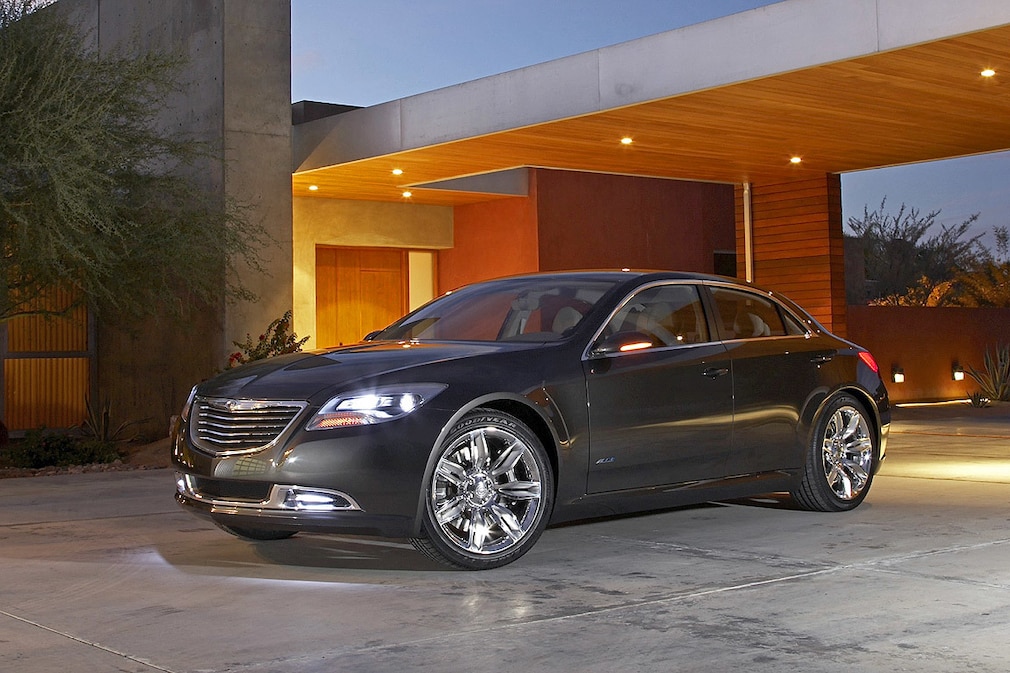 Chrysler 200C EV in Detroit - AUTO BILD