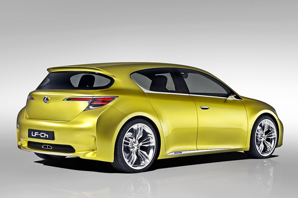 Lexus LF-Ch auf der IAA 2009 - AUTO BILD