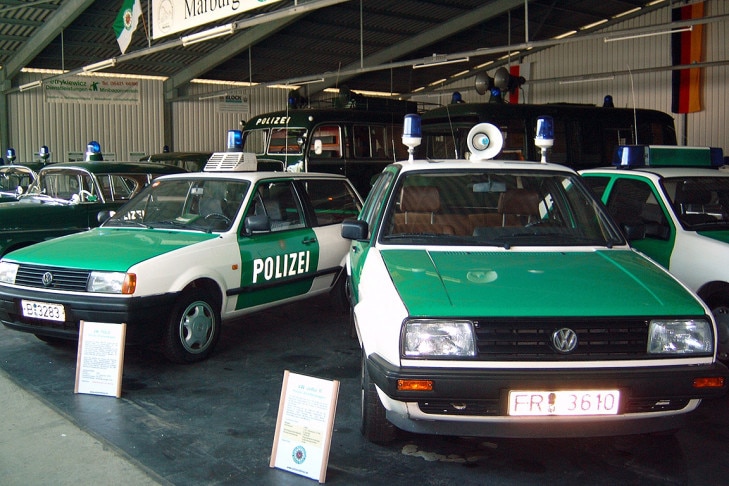 Echter als die Polizei erlaubt: Streifenwagen-Attrappen - AUTO BILD