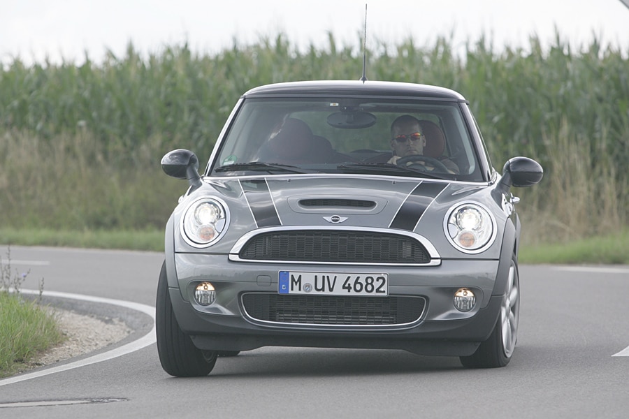 Kleinwagen mit Turbo von Alfa, Mini, Skoda, VW im Test - AUTO BILD