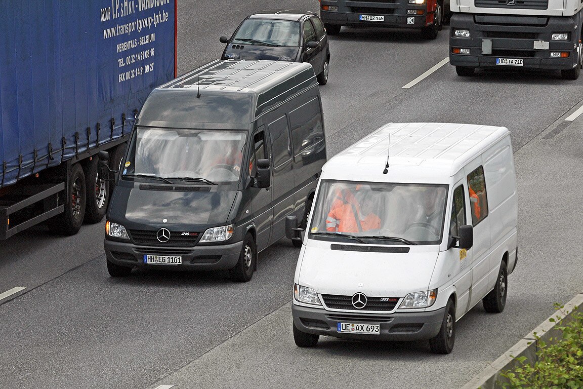 Tempolimit für Springer/Leicht-Lkw: EU ist dagegen - AUTO BILD