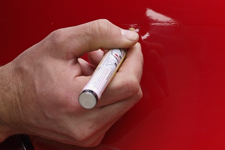 Lackstift im Produkttest: Den können Sie sich sparen - AUTO BILD