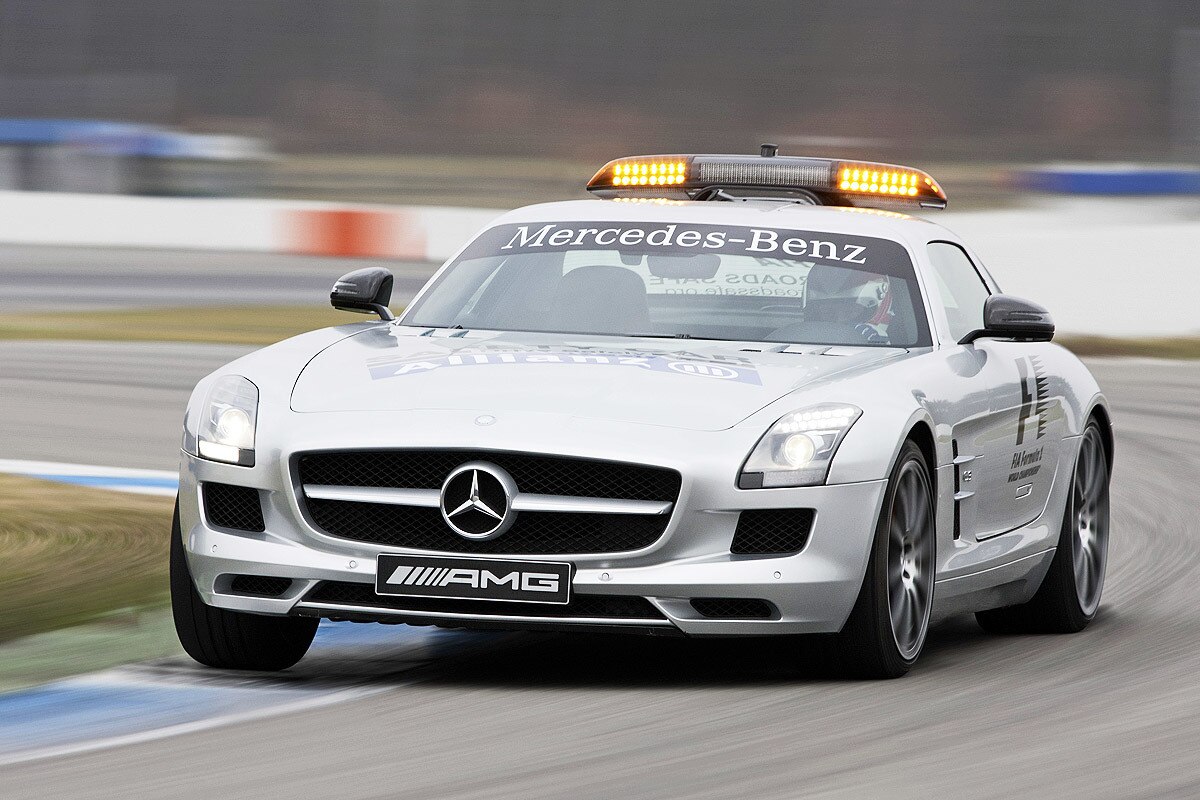 SLS AMG Safety Car für die Formel 1 - AUTO BILD