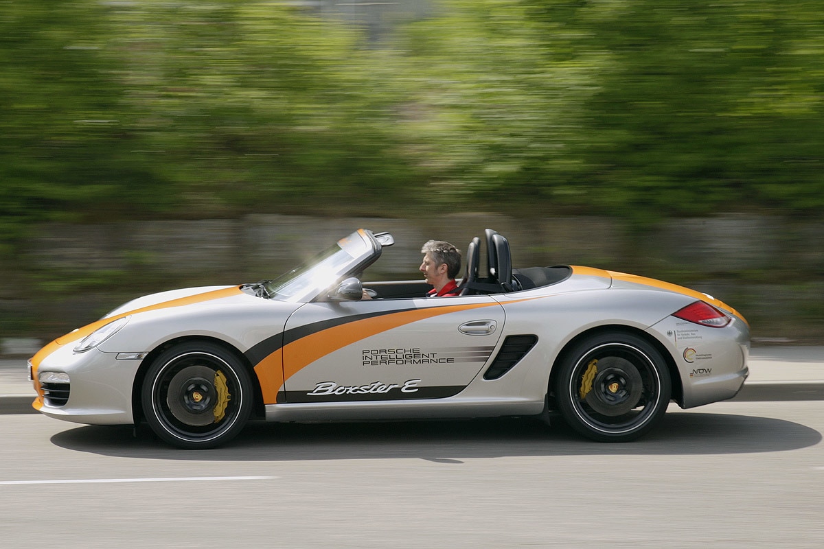 Porsche Boxster E: Fahrbericht - AUTO BILD