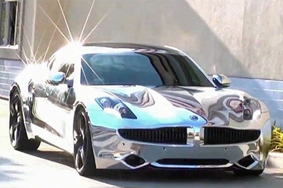 Justin Bieber im verchromten Fisker Karma - AUTO BILD