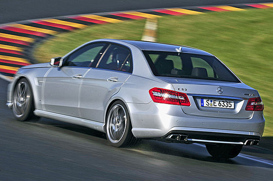 Video: Mercedes E 63 AMG - autobild.de