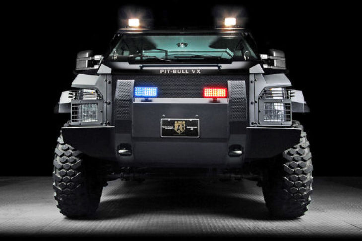 Alpine Armoring Pit Bull VX: Fahrbericht; SWAT-Truck - AUTO BILD